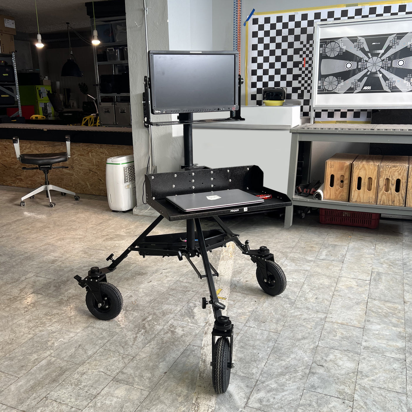 Proaim Alpha Mobile Workstation: Stand, Laptop & Accessory Tray, VESA