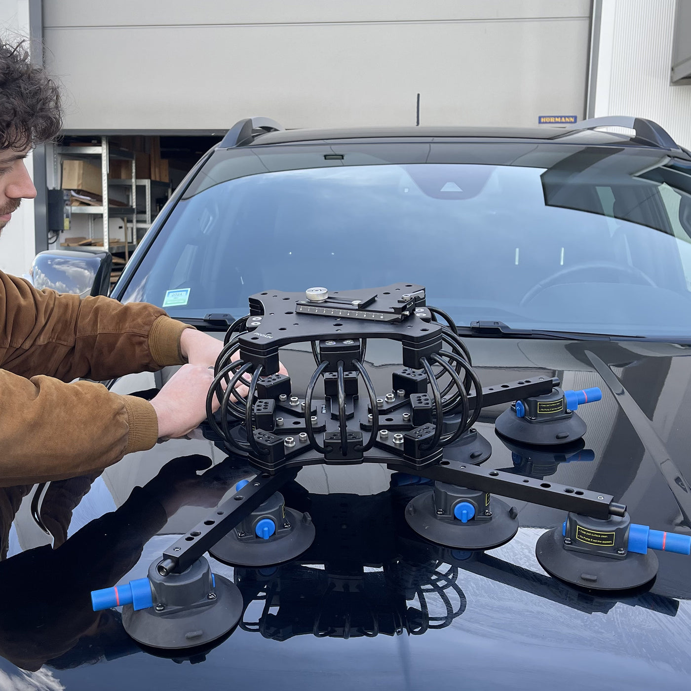 Proaim SuperGrip Suction Car Mount w Vibration | Proaim USA